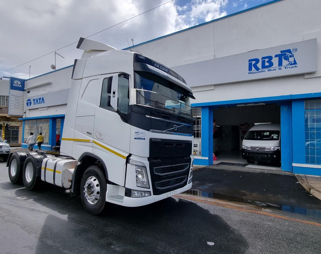 2018 VOLVO V4 FH480 | Republic Bus & Truck | TATA Brakpan
