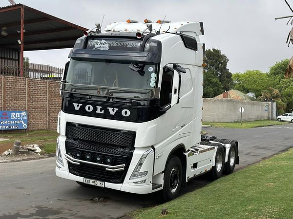 2021 VOLVO 520 GLOBETROTTER | Republic Bus & Truck | TATA Brakpan